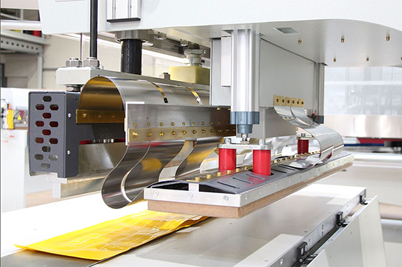 Which Fabric Welding Equipment Suits Lightweight Materials?